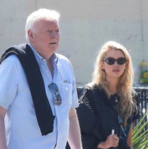 Stella Maxwell: Bio, family, net worth | Celebrities InfoSeeMedia