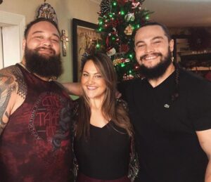 Bray Wyatt with brother Bo Dallas and sister Mika Rotunda - Celebrities ...