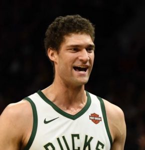 Robin Lopez Net worth, Girlfriend, Age, Height & More