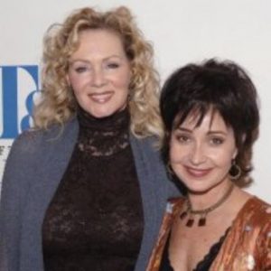 Annie Potts: Bio, family, net worth | Celebrities InfoSeeMedia