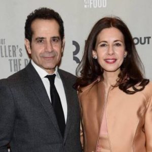 Jessica Hecht with her husband Adam Bernstein | Celebrities InfoSeeMedia