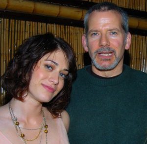 Lizzy Caplan : Bio, family, net worth | Celebrities InfoSeeMedia