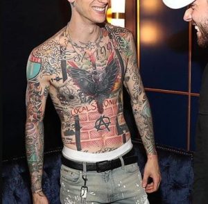 Machine Gun Kelly: Bio, family, net worth | Celebrities InfoSeeMedia