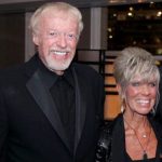 Phil Knight: Bio, family, net worth | Celebrities InfoSeeMedia