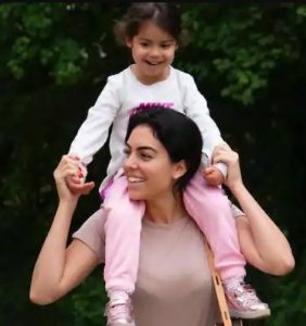 Georgina Rodríguez : Bio, family, net worth | Celebs Infoseemedia