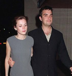 Robbie Williams : Bio, family, net worth | Celebrities InfoSeeMedia