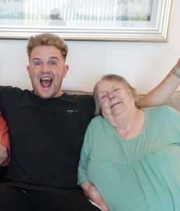 Ben Phillips : Bio, family, net worth | Celebrities InfoSeeMedia