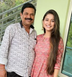 Elina Samantray with her father Jyoti Ranjan Samantray | Celebrities ...