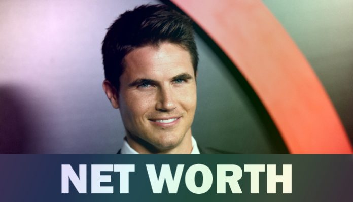 Robbie Amell: Bio, family, net worth | Celebrities InfoSeeMedia