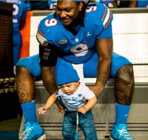 Gervon Dexter Net worth, Age, Girlfriend, Family, Facts & More [2023 ...