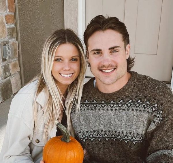 Riley Moss Net worth, Girlfriend, Age, Parents, Facts & More [2023 ...