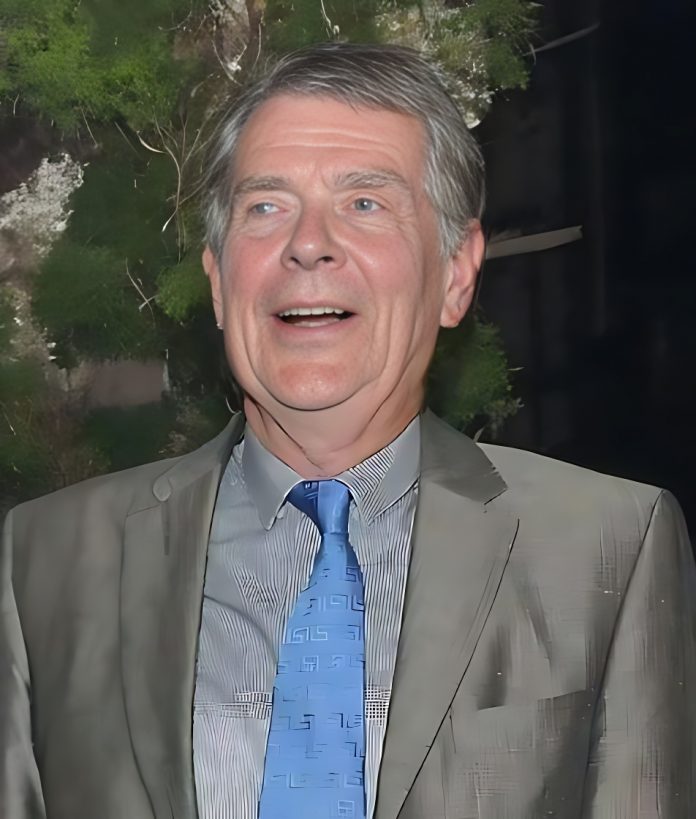 Edward Butler - Gerard Butler's Father | Know About Him | Celebrities ...