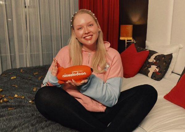 Can You Recognize these celebs without makeup? | Celebrities InfoSeeMedia