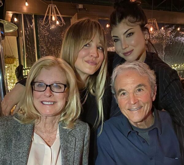 Kaley Cuoco Net worth, Partner, Age, Height, Salary & More ...