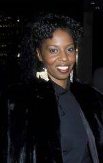 Meet Lorice Washington: Denzel Washington's Sister - A Life of Quiet ...