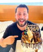 Howie Mandel Net worth, Age, Wife, Facts & More [2024] | Celebrities ...