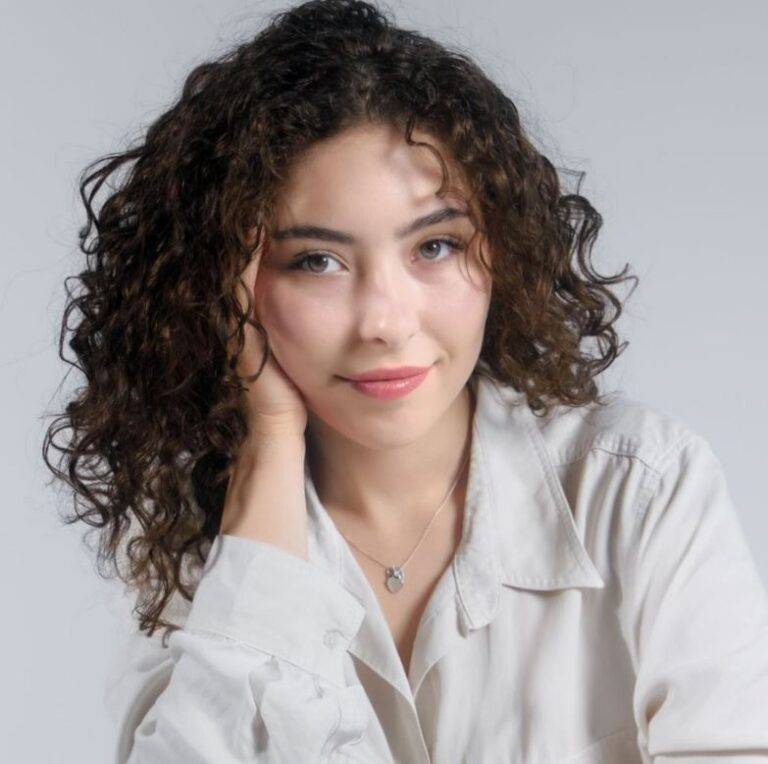 Meet Emma Tremblay: Jacob Tremblay's Sister - What's Her Life Like?