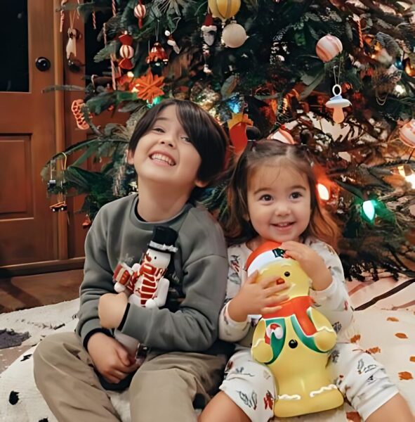 Discover John Reed Loflin : Insights into Rebecca Robertson's Husband ...