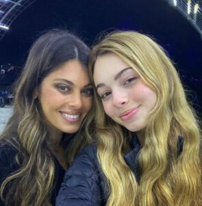 Isabella Justice Hartley : All About Justin Hartley's Talented Daughter ...