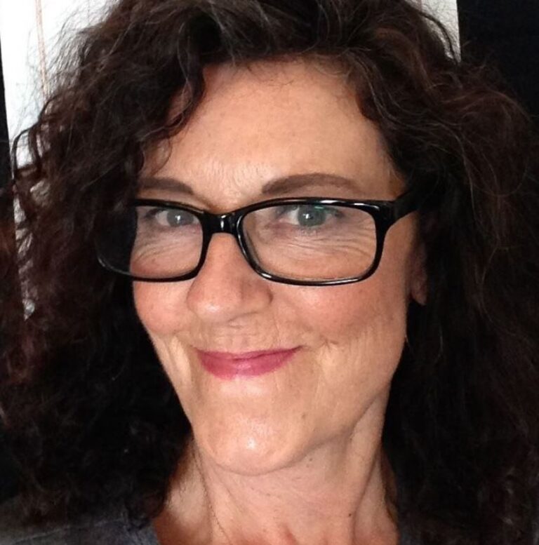 Discover Sandra Walker : The Life of Eamonn Walker's Talented Wife ...