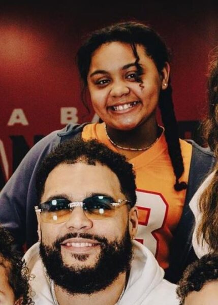 Meet Mackenzie Evans : The Daughter of NFL Star Mike Evans ...