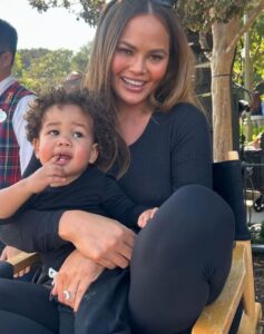 Chrissy Teigen Net worth, Age, Height, Family & More [Updated ...