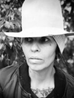 Who is Linda Perry? Meet Sara Gilbert’s Ex-Partner and Music Icon ...