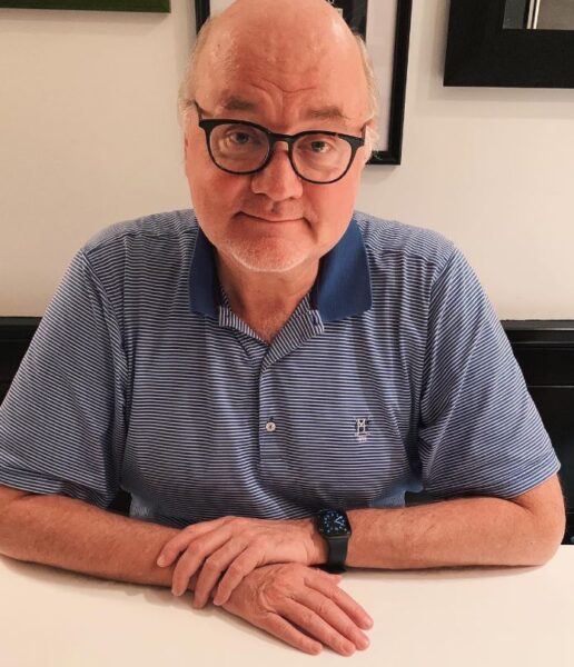 Oliver Platt Net worth, Age, Height, Family & More [Updated ...