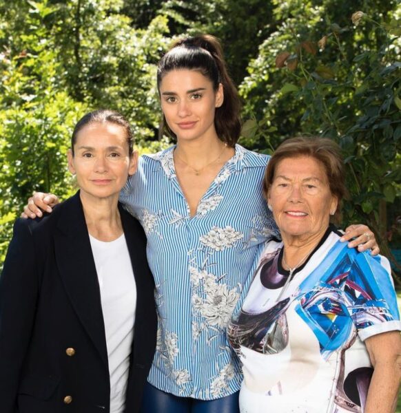 Bianca Van Damme : Everything You Need to Know About Jean-Claude Van ...