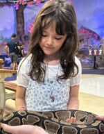 Who Is Violet Rae? Meet Marisa Ramirez’s Daughter & Her Life Story ...