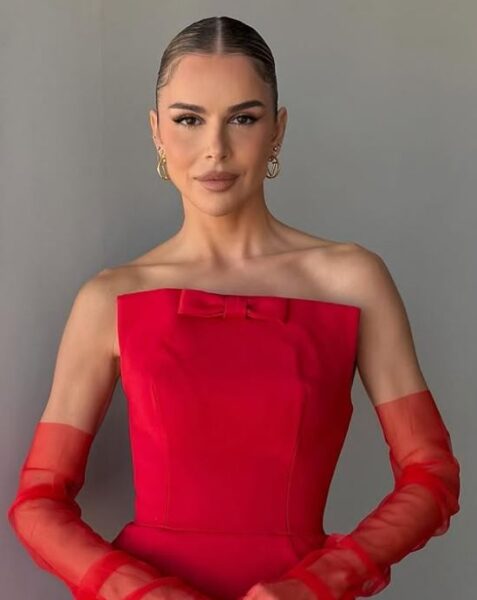 Who Is Águeda López? Meet Luis Fonsi’s Wife, Model & TV Host ...