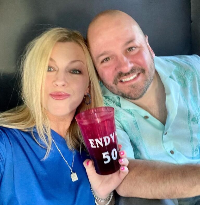 Who Is Endy Shelton? Meet Blake Shelton’s Sister and Her Life Away from ...